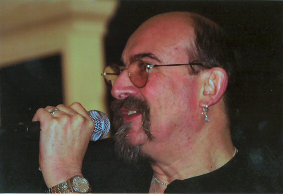 Richard Hambridge's Instagram, Twitter & Facebook on IDCrawl